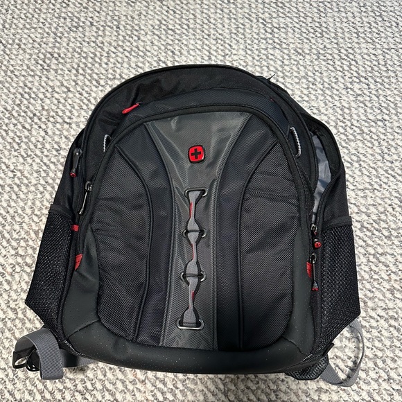 SwissGear | Bags | Swissgear Wenger Legacy 6 Inch Laptop Backpack ...